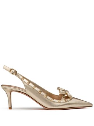 Valentino Garavani escarpins Rockstud Bow 60 mm &agrave; bride arri&egrave;re - Or