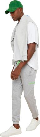Trendyol Trendyol Herren Gray Male Regular Fit Tracksuits Sweatpants, Gray, L EU
