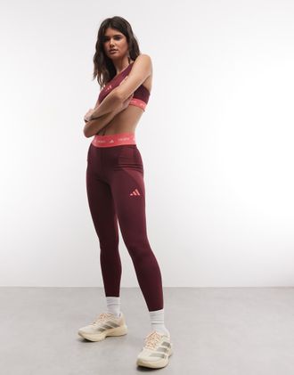 adidas adidas Training TechFit Colourblock 7/8 Leggings in Burgunderrot