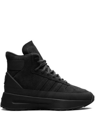 Fear of God x Adidas baskets Los Angeles Hikers Fear Of God Athletics - Carbon - Noir