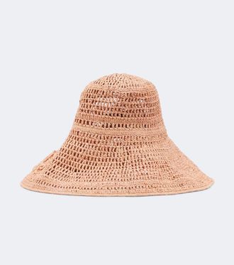 Chlo&eacute; Chlo&eacute; Hut