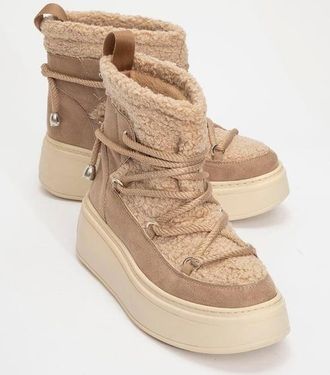 Prologue Dila Gef&uuml;tterter Stiefel mit Fell