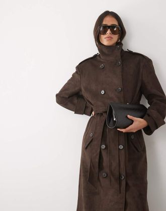 Pretty Lavish trench-coat long en daim synth&eacute;tique &agrave; col montant marron