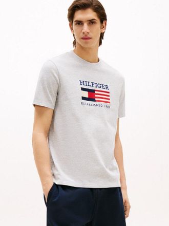 Tommy Hilfiger T-Shirt AMERICANA MONOTYPE FLAG BOX TEE Mit markanter Stickerei