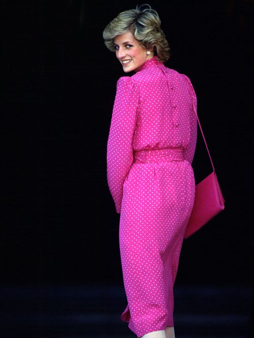 Lady Diana robe rose