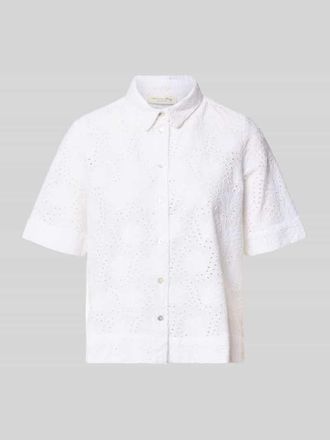 Christian Berg Bluse mit Lochstickerei und Hemdblusenkragen