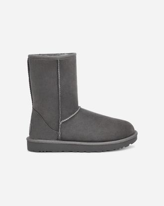 UGG Classic Short II Boot f&uuml;r Damen in Grey, Gr&ouml;&szlig;e Schaffell