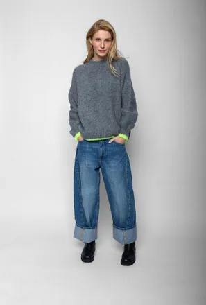 Emily van den Bergh Strickpullover FLUFFY PULLOVER MIT NEON-GELBEM RINGEL