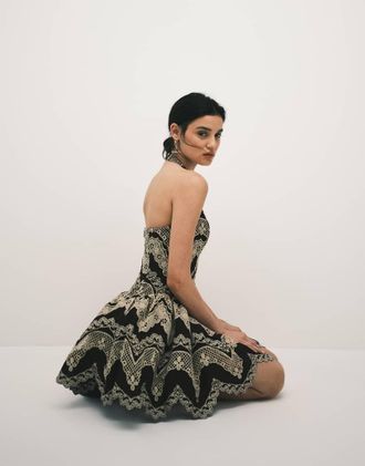 Asos Robe courte dos nu en dentelle brod&eacute;e - Marron-Brown