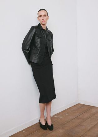 Mango Tailliertes Kleid mit V-Ausschnitt schwarz - Damen - XS - MANGO