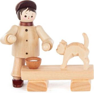 Dregeno Seiffen eG Seiffen eG Junge f&uuml;ttert Katze