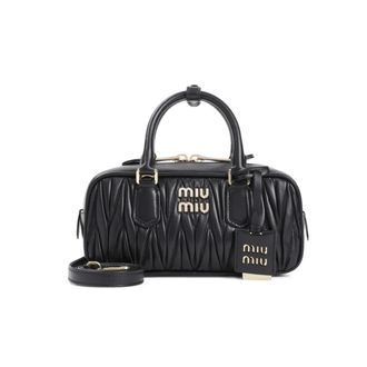 Miu Miu Crossbody Bags - Matelassé Leather Handbag - Gr. unisize - in Schwarz - für Damen