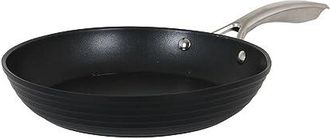 Quttin Pfanne, Standard