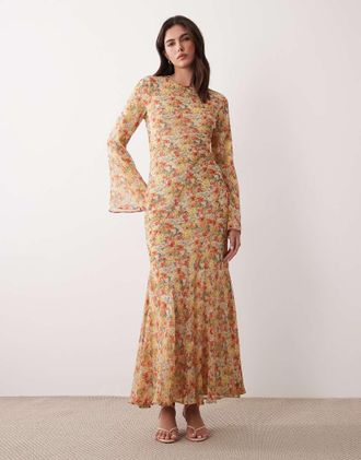 Asos Robe longue &agrave; manches &eacute;vas&eacute;es et imprim&eacute; fleuri-Multicolore