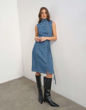 Topshop robe midi en jean &agrave; col chemin&eacute;e bleu moyen