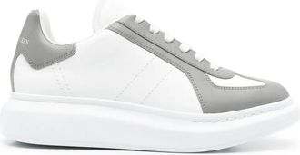 Alexander McQueen Oversized Sneakers - Wei&szlig;