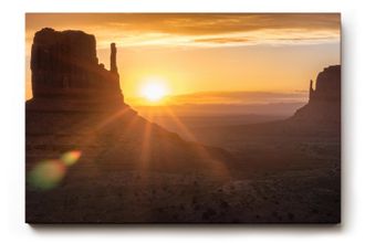 Paul Sinus Art Sinus Art Wandbild 120x80cm Dramatische Landschaft mit Felsformationen im Gegenlicht der aufgehenden Sonne erzeugt Weite und Ruhe