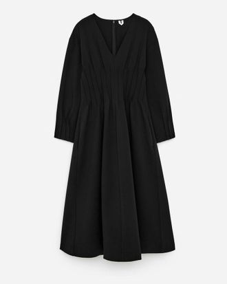 Arket Kleid Mit V-Ausschnitt Und Falten -Schwarz