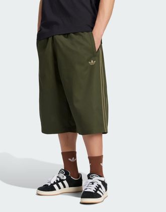 adidas Originals Adicolor SST Shorts aus Baumwoll-Twill in Night Cargo-Schwarz