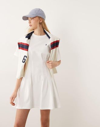 Polo Ralph Lauren Gestricktes Tageskleid im T-Shirt-Stil in Wei&szlig;