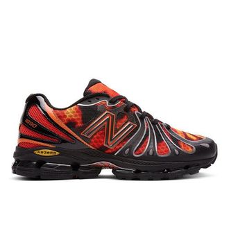 New Balance Unisexe JFG X NEW BALANCE Abzorb 1890 en Orange/Noir, Synth&eacute;tique, Taille 39.5