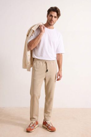 Trendyol MAN Herren Beige Einfarbig Regular Fit Normale Taille Jeans