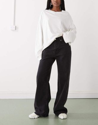 Weekday Missy - Baggy Fit Jeans in schwarzer Waschung mit niedrigem Bund