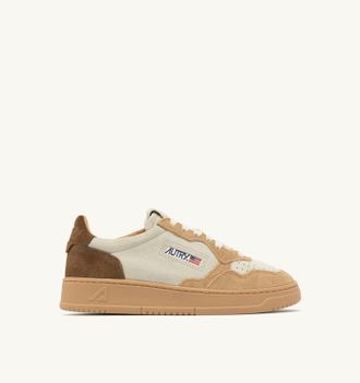 Autry BASKETS MEDALIST LOW TRICOLOR EN DAIM TUNDRA EGG ET PEANUT