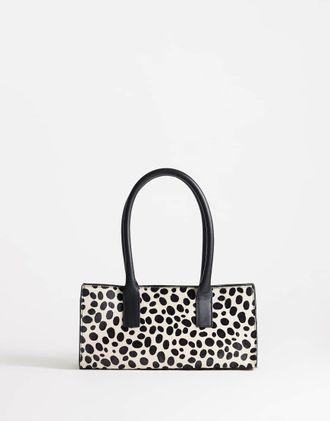 Topshop Tiana sac cabas bowling en cuir v&eacute;ritable &agrave; poils, imprim&eacute; dalmatien-Neutre