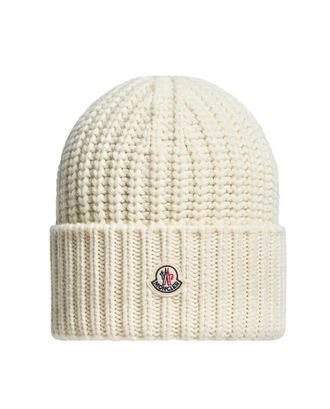 Moncler Caps & M&uuml;tzen - Ribbed Knit Beanie With Logo Detail - Gr. ONE SIZE - in Beige - f&uuml;r Damen