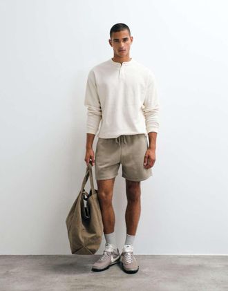 Abercrombie & Fitch Essential Jersey-Shorts in verwaschenem Braun