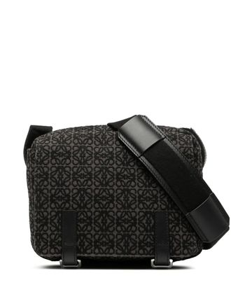 Loewe 2021 XS Anagram Military Kuriertasche aus Canvas - Schwarz