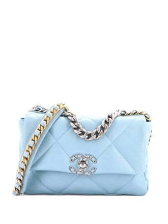Chanel sac &agrave; bandouli&egrave;re matelass&eacute; 19 Flap Bag m&eacute;dium - Bleu