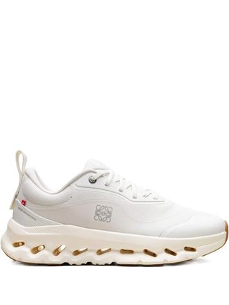On x Loewe Cloudtilt 2 All White Sneakers - Wei&szlig;