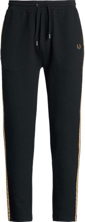 Fred Perry HOSEN & R&Ouml;CKE - Hosen auf YOOX.COM