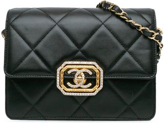 Chanel Hobo Bags - Quilted Lambskin Octagonal Buckle Crossbody - Gr. unisize - in Schwarz - f&uuml;r Damen