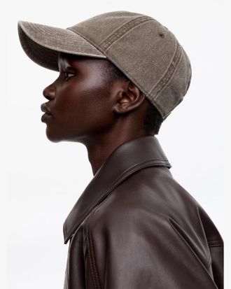 Arket Cap Aus Gewaschener Baumwolle -Braun