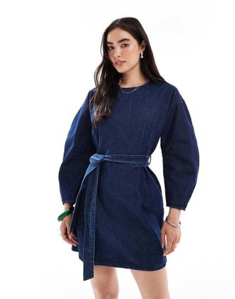 French Connection Robe courte en jean avec ceinture à nouer - Indigo foncé-Bleu
