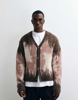 Redefined Rebel tom cardigan en maille &agrave; motifs oversize marron