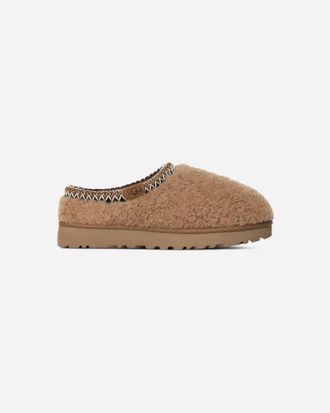 UGG Tasman Maxi Curly f&uuml;r Damen in Brown, Gr&ouml;&szlig;e Schaffell/Recycelte Materialien