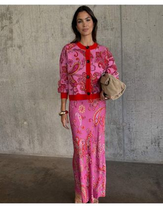 Never Fully Dressed Dorris - Jupe longue densemble en satin &agrave; motif cachemire - Rouge et rose