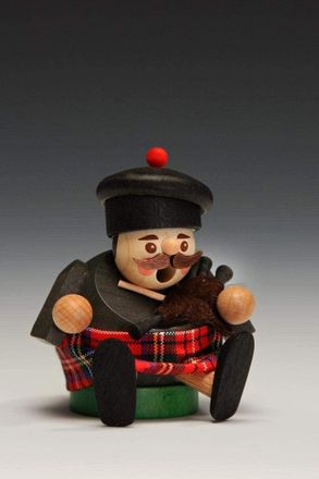 Rudolphs Schatzkiste R&auml;ucherfigur Minir&auml;uchermann Schotte H&ouml;he= 8cm NEU R&auml;uchermann Rauchmann R&auml;ucherkerze Rauchen Figur Holz Seiffen Erzgebirge Holz Dekoration Weihnachte