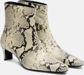 Staud Bottines Wally en cuir embossé