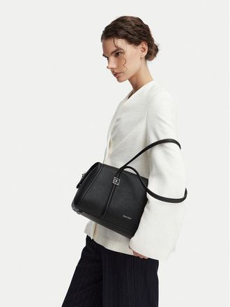 Calvin Klein Handtasche Emblem Hw Pebble Doctor Shoulder LV04F3614G Schwarz