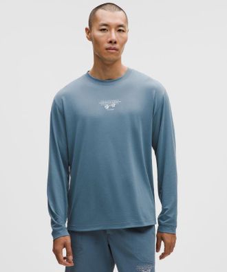 lululemon Haut dentra&icirc;nement EasySet &agrave; manches longues Graphic pour Hommes - Bleu - Taille XL