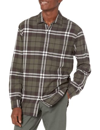 Amazon Essentials Herren Langarmhemd aus Flanell (in &Uuml;bergr&ouml;&szlig;e erh&auml;ltlich), Olivgr&uuml;n Karomuster, M