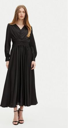 Guess Abendkleid W5PK1X WD8G2 Schwarz Regular Fit