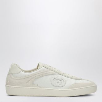 Gucci Sneakers mit &uuml;berkreuztem GG aus wei&szlig;em Leder und Mesh