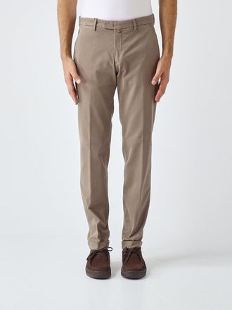 BRIGLIA 1949 Pantalon de tailleur slim fit en coton &agrave; pinces