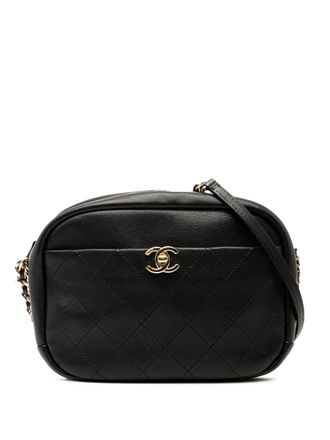 Chanel 2018-2019 mittelgro&szlig;e Casual Trip Umh&auml;ngetasche aus gestepptem Ziegenleder - Schwarz